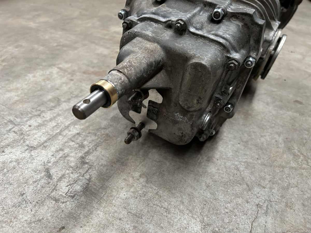 VW Bus Box Kombi Gearbox 3 Rib Code: CE1235509 (Top Mounts) – dubbed.co.nz